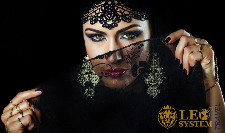 Exciting and Unusual Asian Customs | LeoSystem.travel